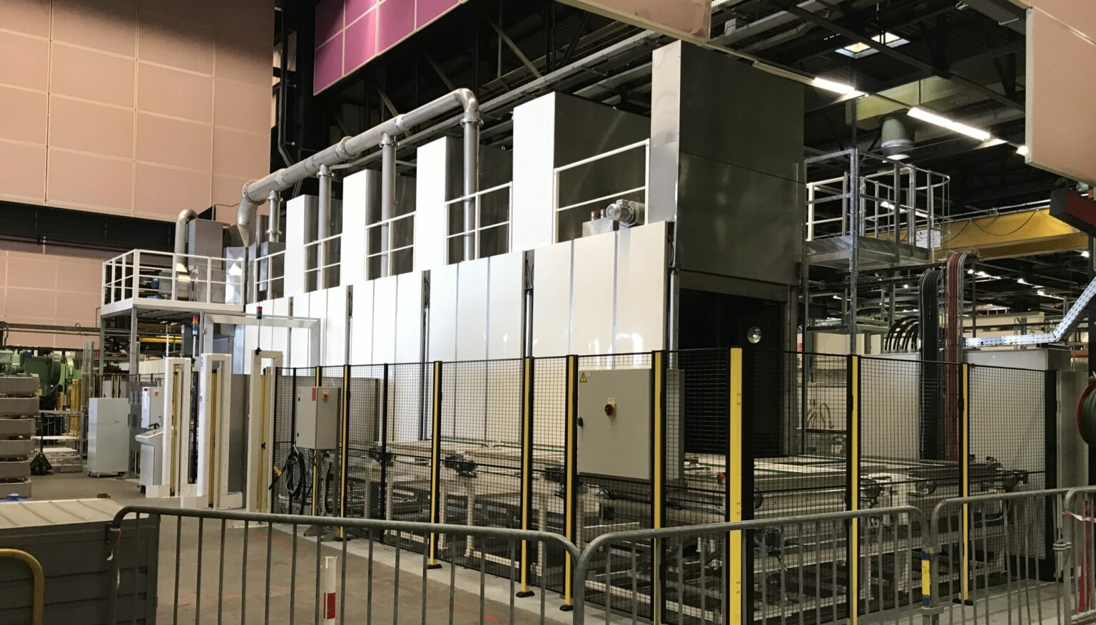 Tunnel • Cleaning and degreasing in continuous flow • Mecanolav