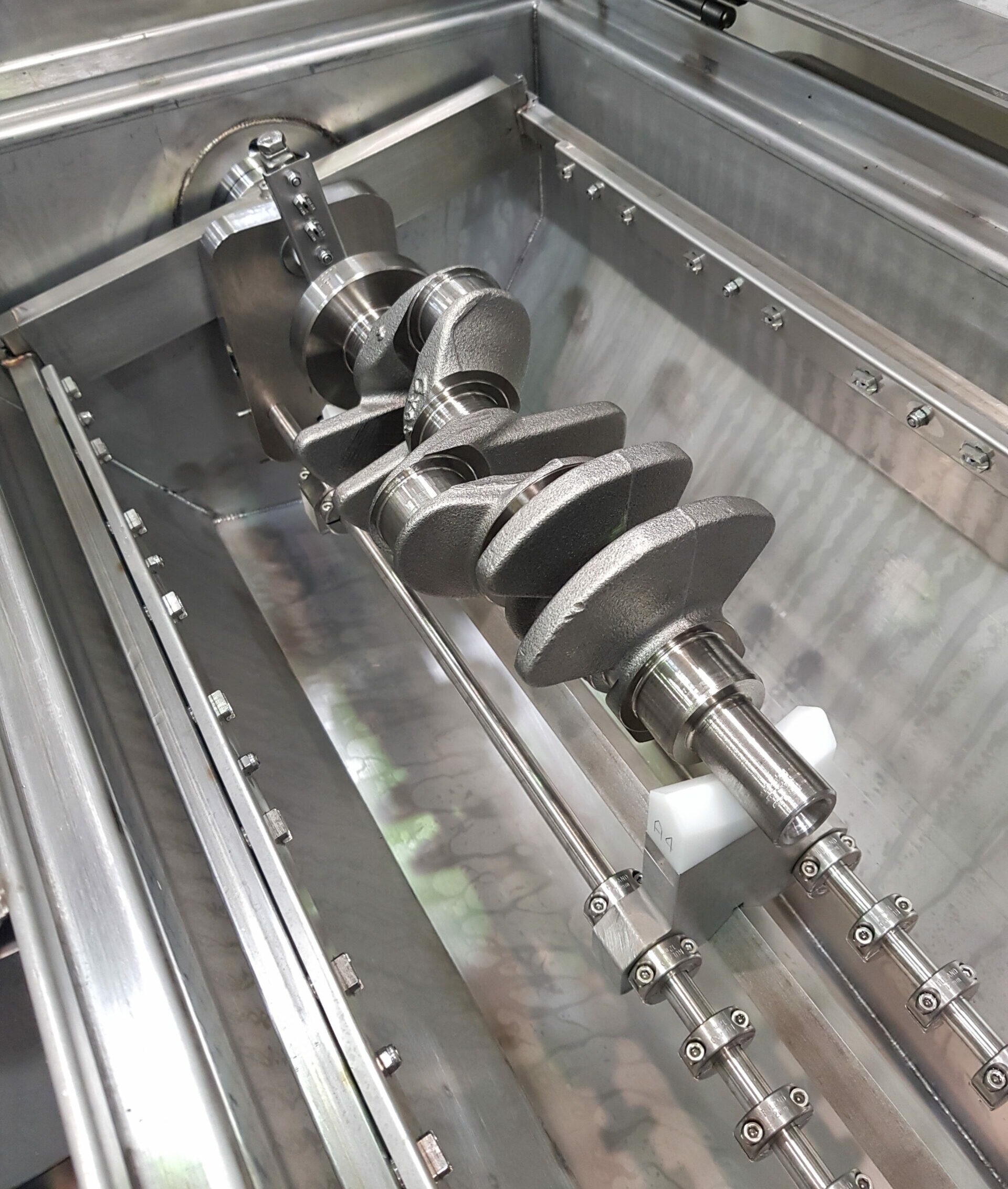 Crankshaft cleaning • Mecanolav